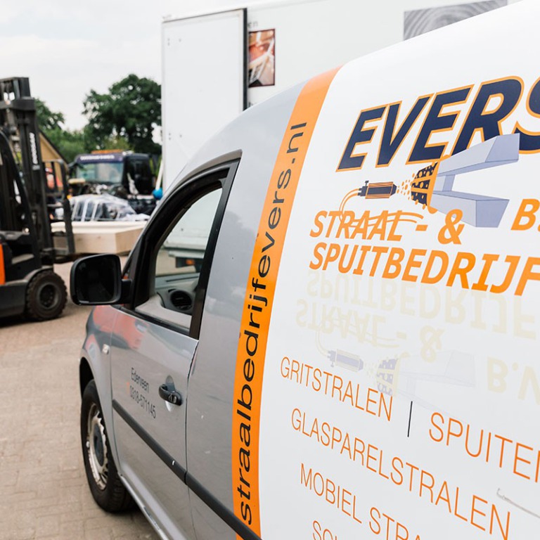 Zandstralen - Evers Straalbedrijf